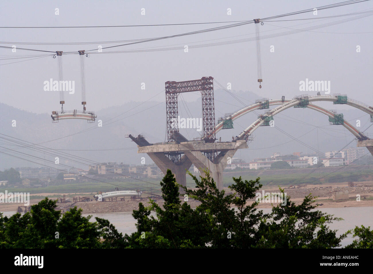 Bridge new construction hi-res stock photography and images - Alamy