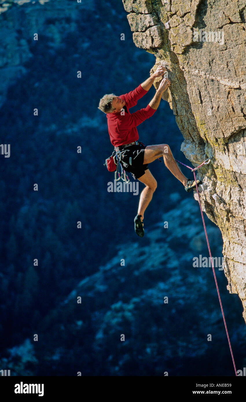 Arete climber hi-res stock photography and images - Alamy