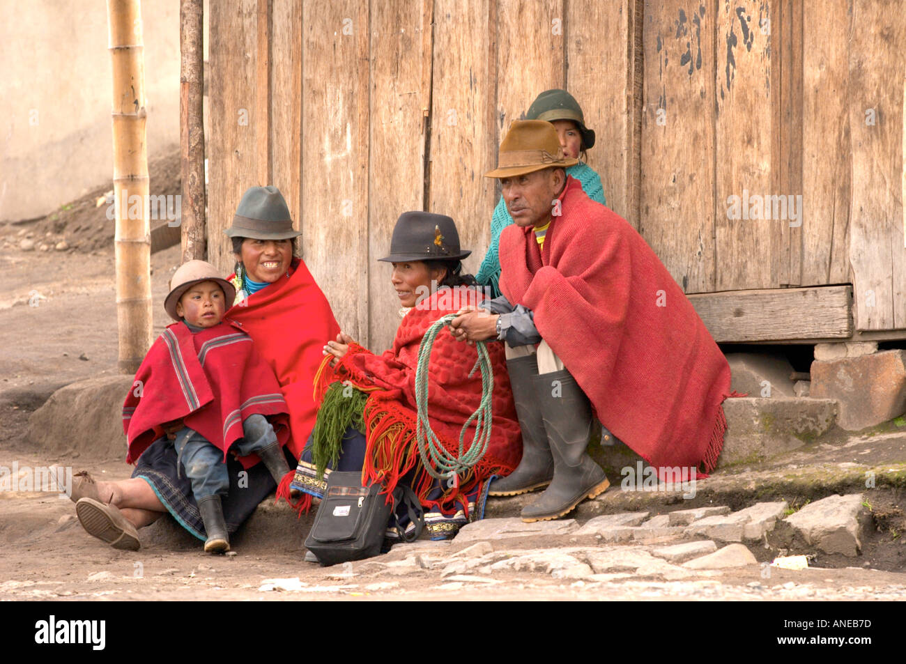 Ecuador children family hi-res stock photography and images - Alamy