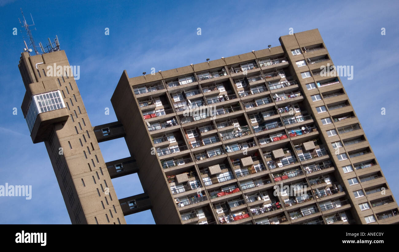 1960s tower block hi-res stock photography and images - Alamy
