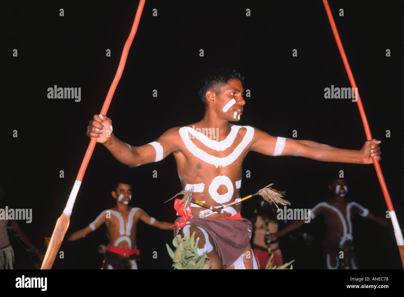 Traditional indigenous dance, Katherine, Northern Territory Australia ...