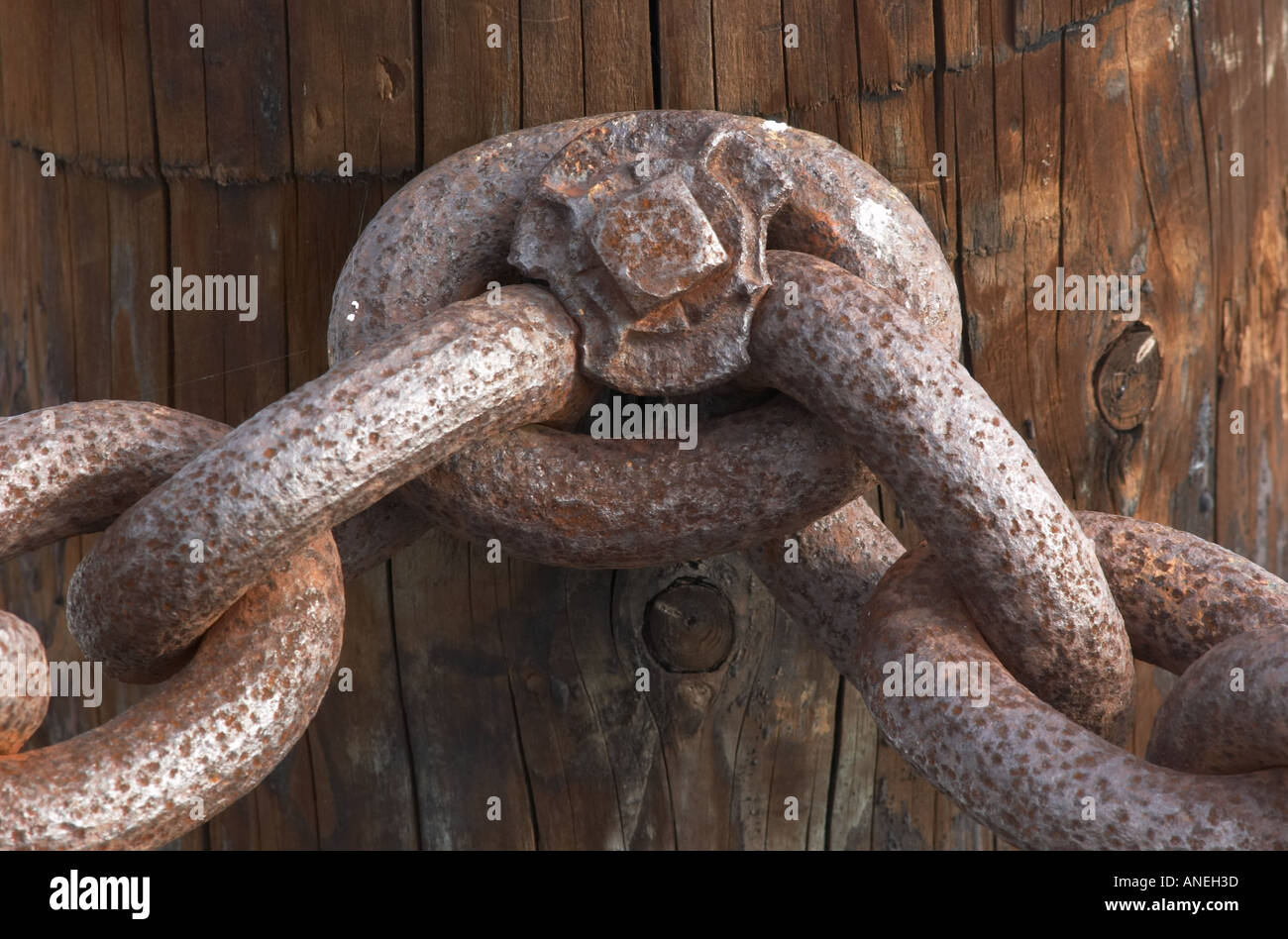rusted steel chain Stock Photo - Alamy