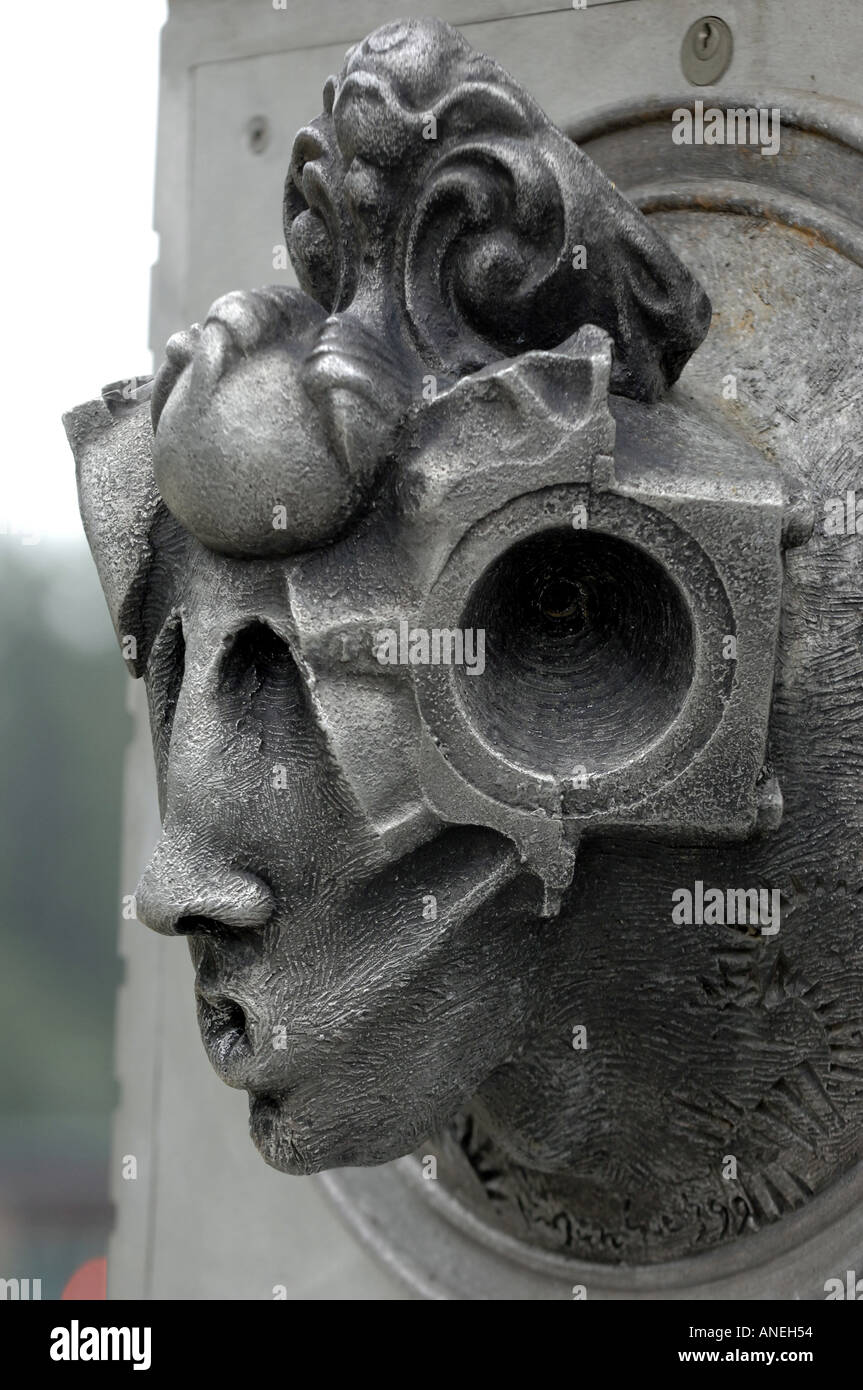 Bad Modern Art Sculpture