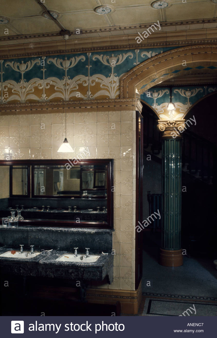 Victorian Toilets Public Gents Stock Photos & Victorian Toilets Public ...