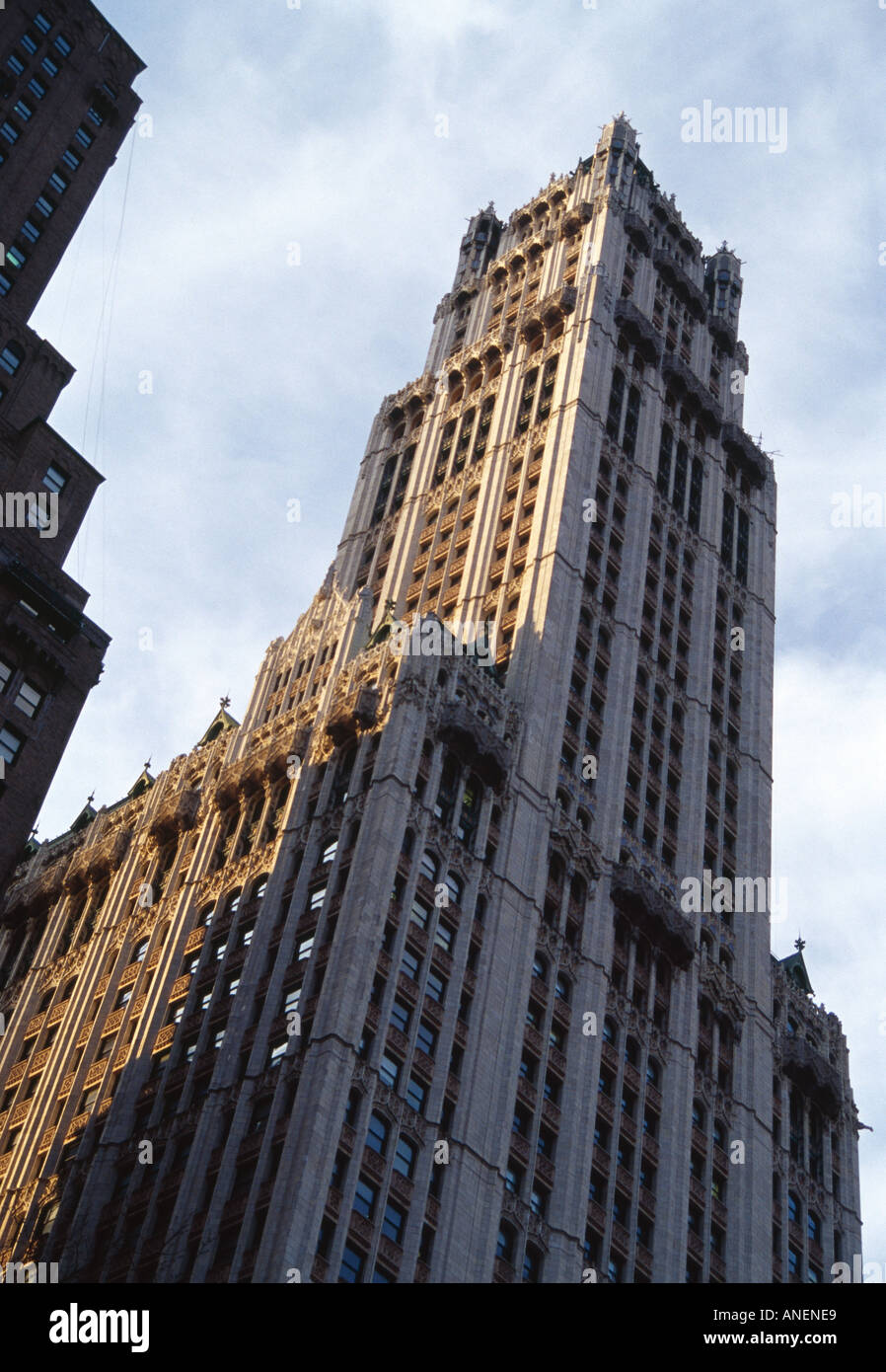 Woolworth Building, Manhattan, New York, 1910 - 1913. Stands 792 feet ...