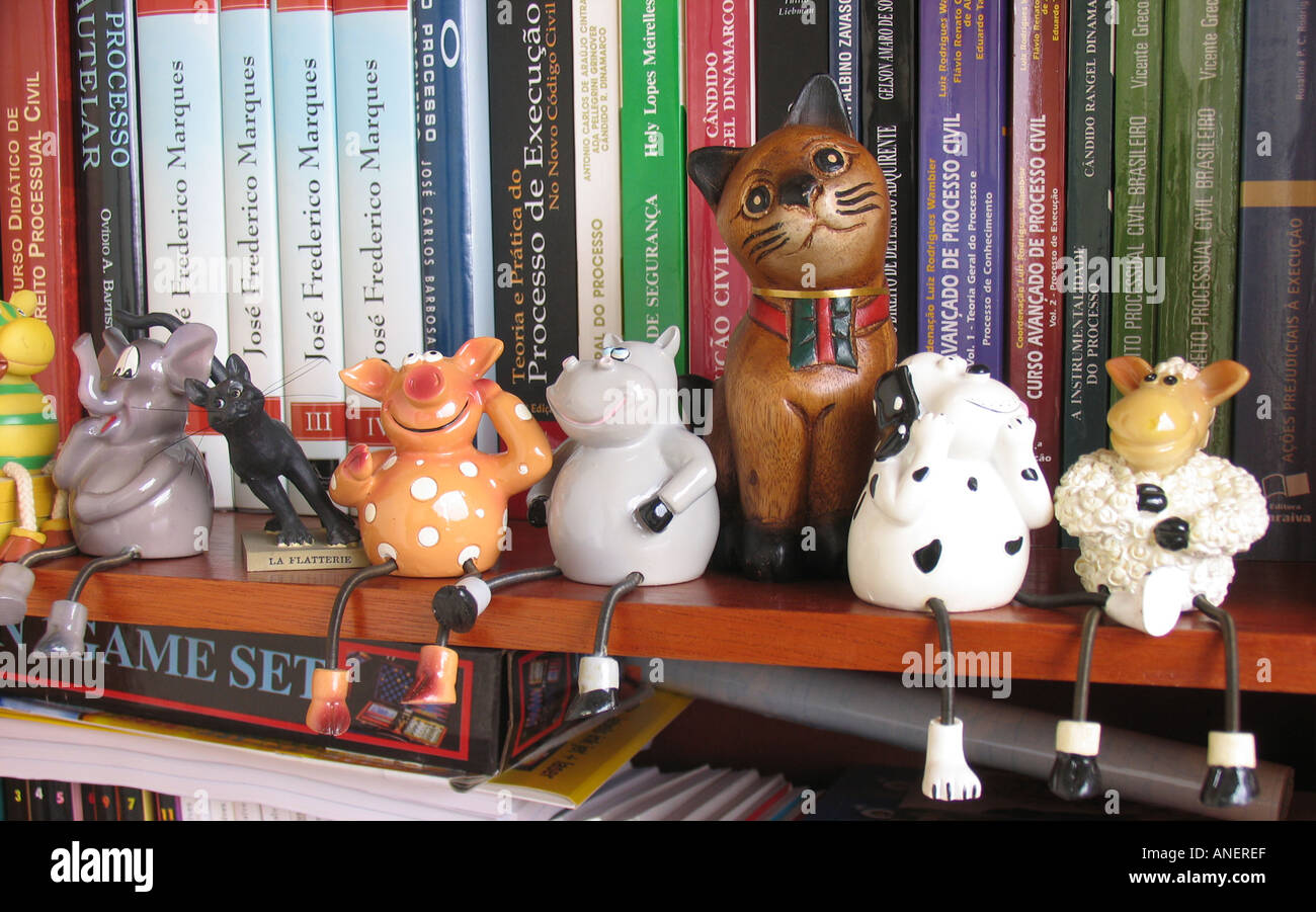 Talking animals hi-res stock photography and images - Alamy