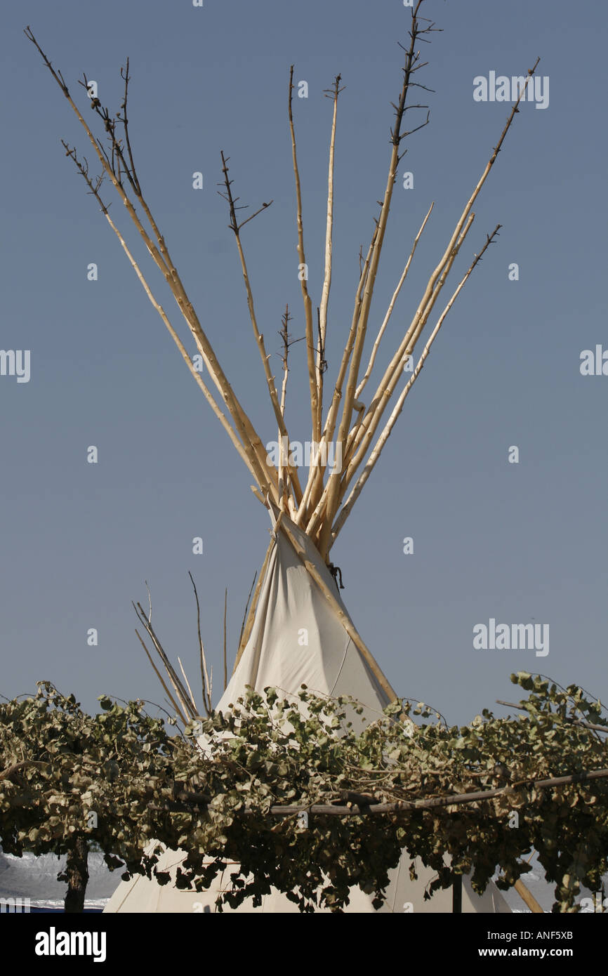 Native american teepee hi-res stock photography and images - Alamy