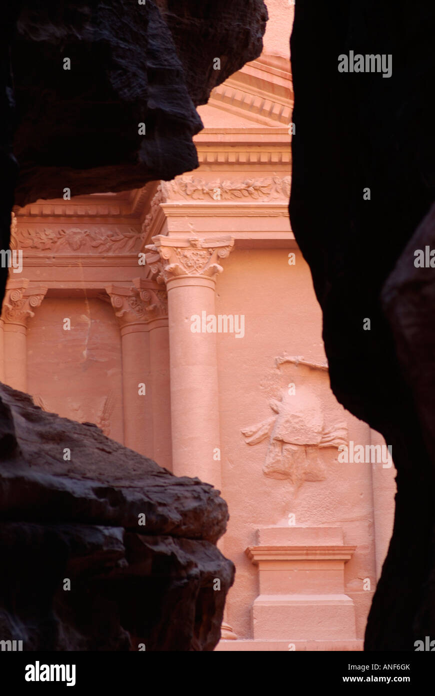 petra temple entrance siq jordan symbol detail Stock Photo - Alamy