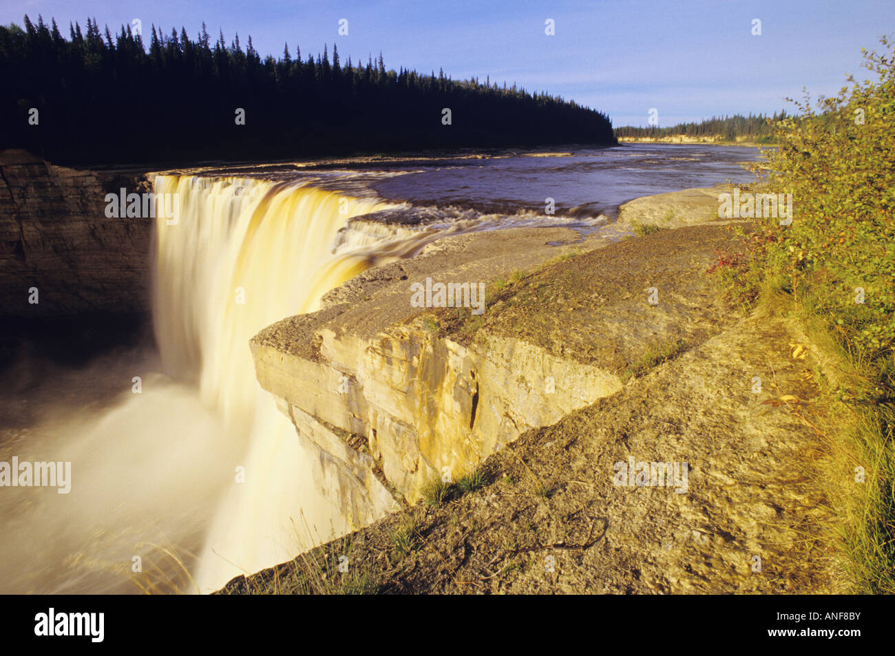 Alexandra Falls, Twin Gorge Territorial Park, Northwest Territories ...