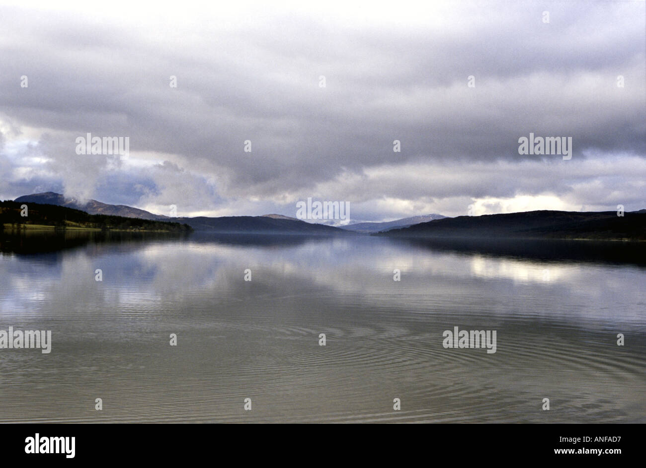Loch side walks hi-res stock photography and images - Alamy