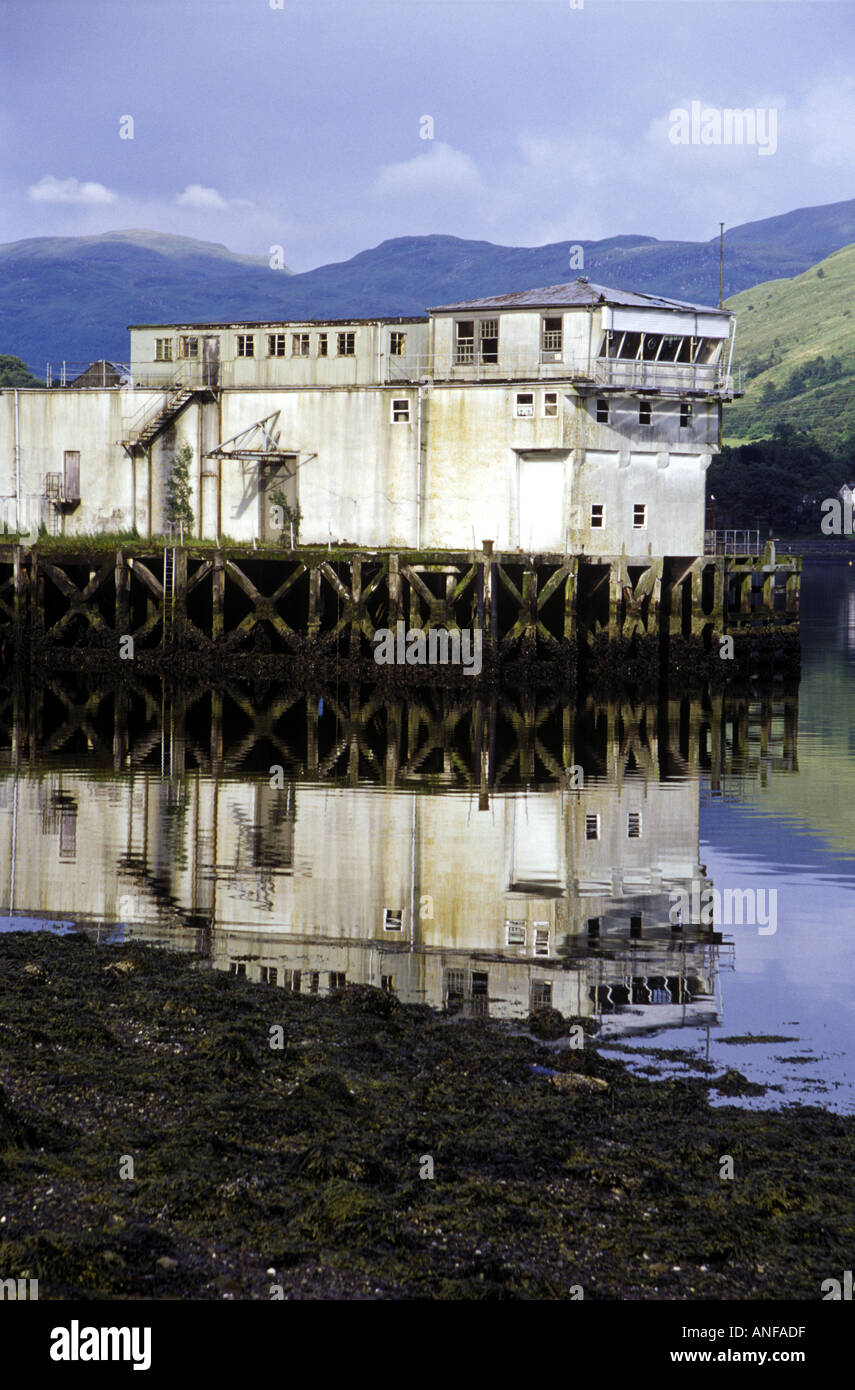 Arrochar village hi-res stock photography and images - Alamy
