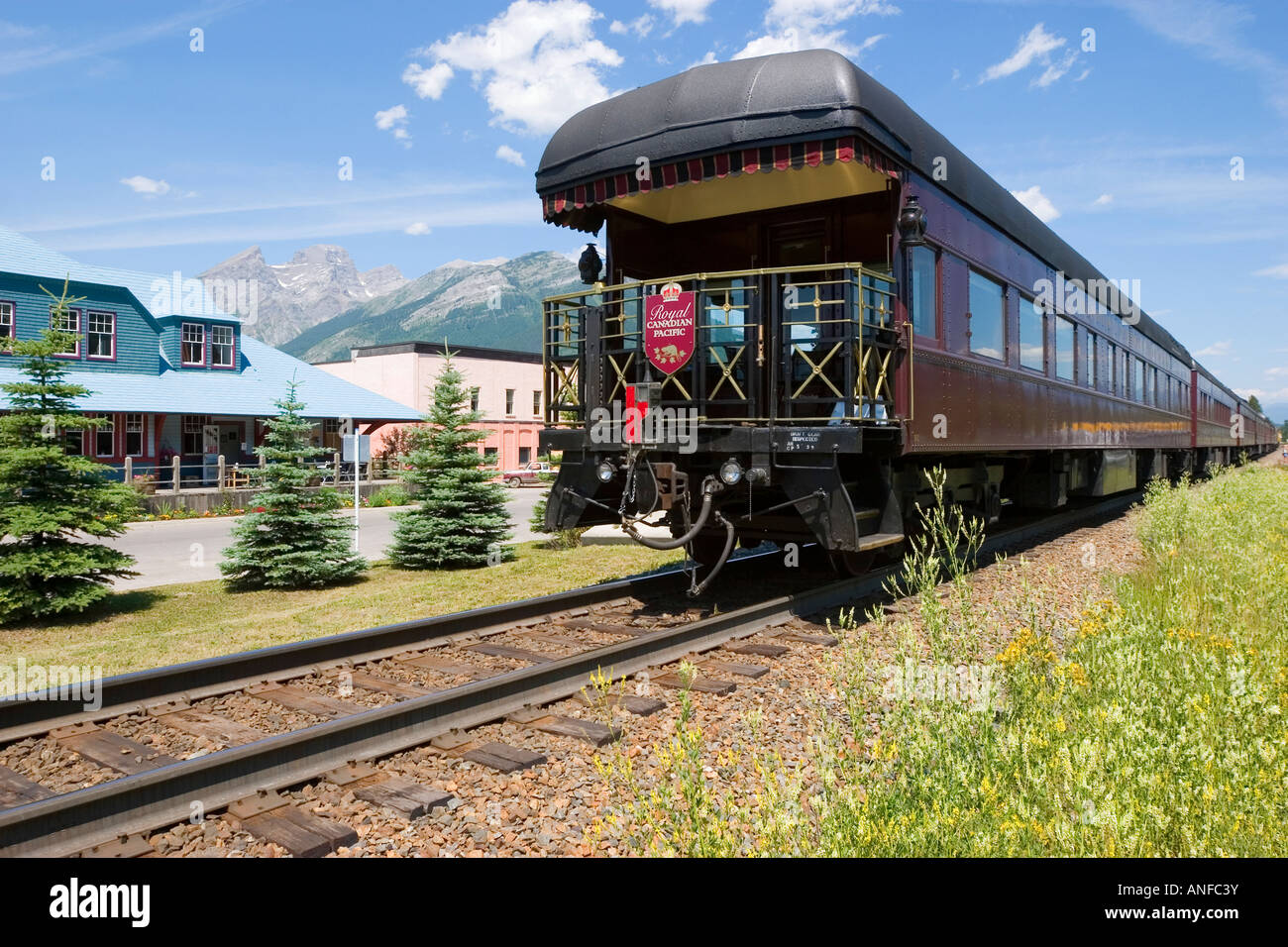 The canadian train passenger hi-res stock photography and images - Alamy