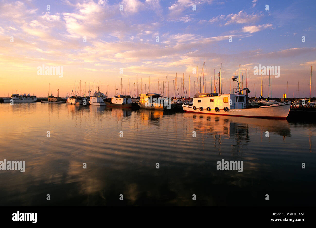 Gimli harbour on lake winnipeg hi-res stock photography and images - Alamy