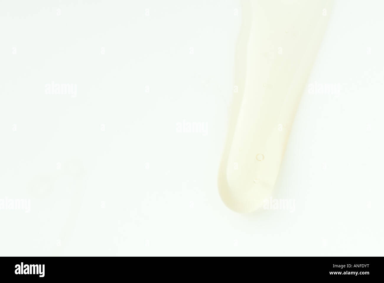 Liquid running across surface, extreme close-up Stock Photo - Alamy