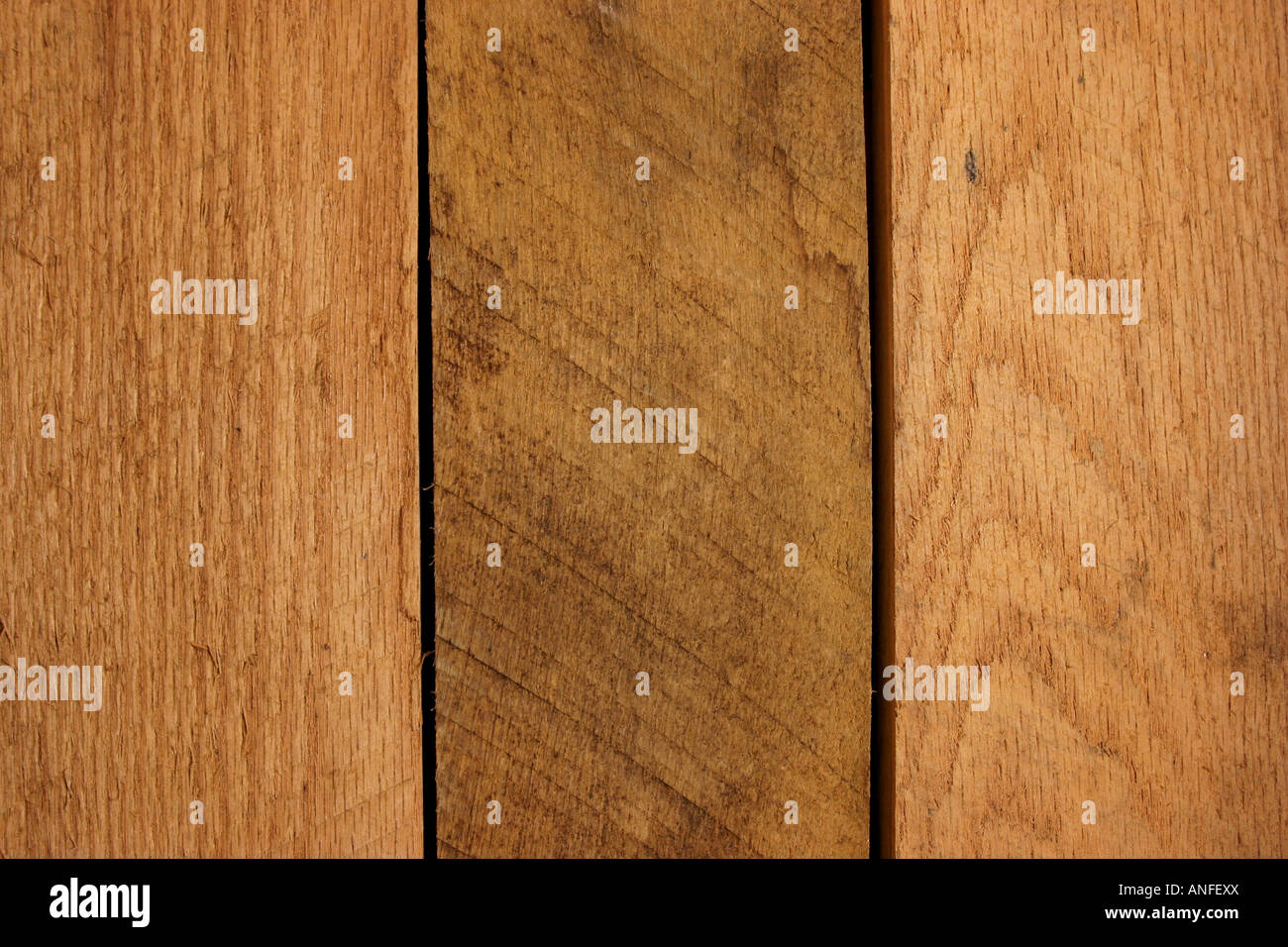 rough cut wood planks Stock Photo - Alamy