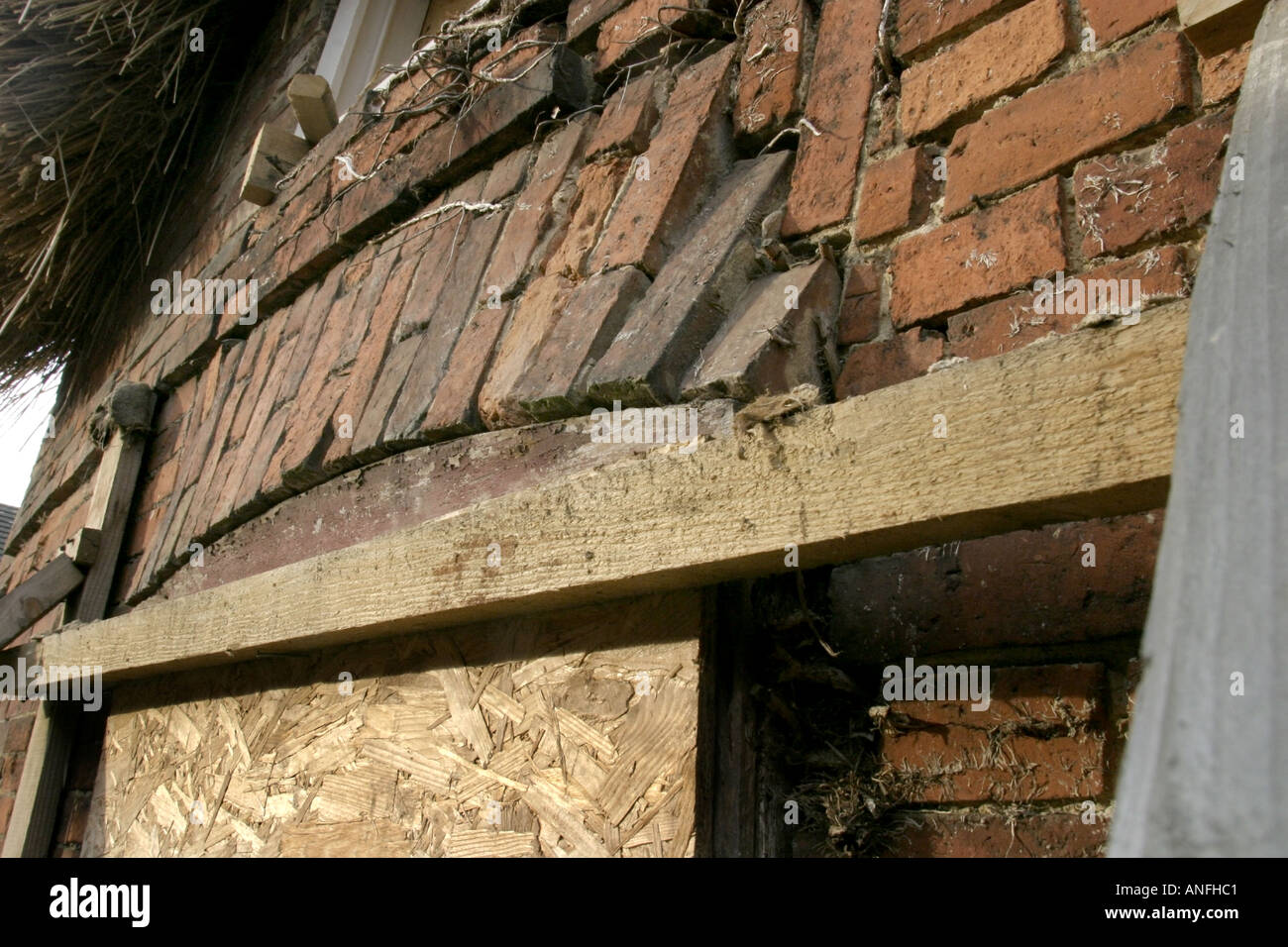 Derelict building with major structural damage Stock Photo - Alamy
