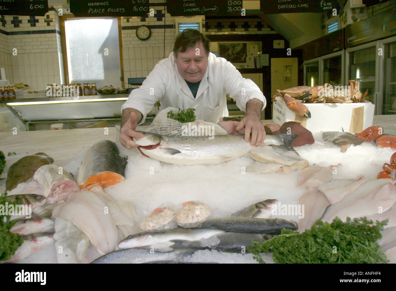 Fish mongers hi-res stock photography and images - Alamy