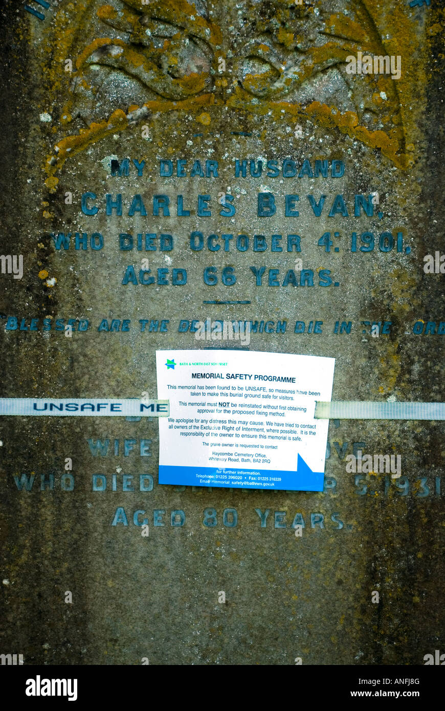 Unsafe notice hi-res stock photography and images - Alamy