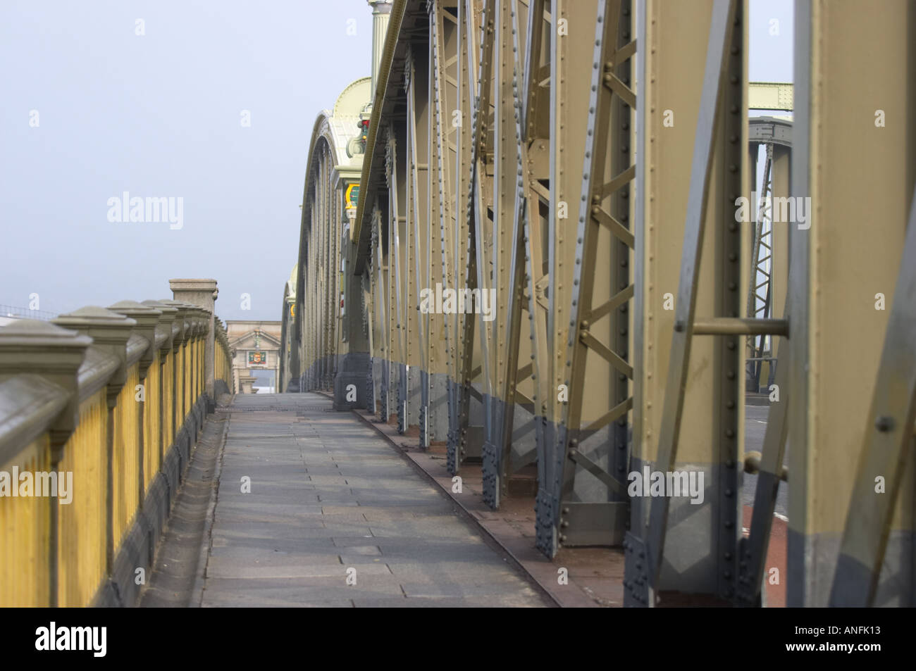 Rochester Bridge crossing the River Medway Kent England Stock Photo - Alamy