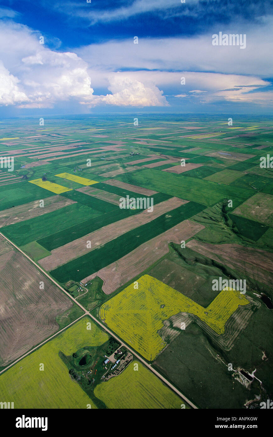 Aerial fo fields and farms hi-res stock photography and images - Alamy