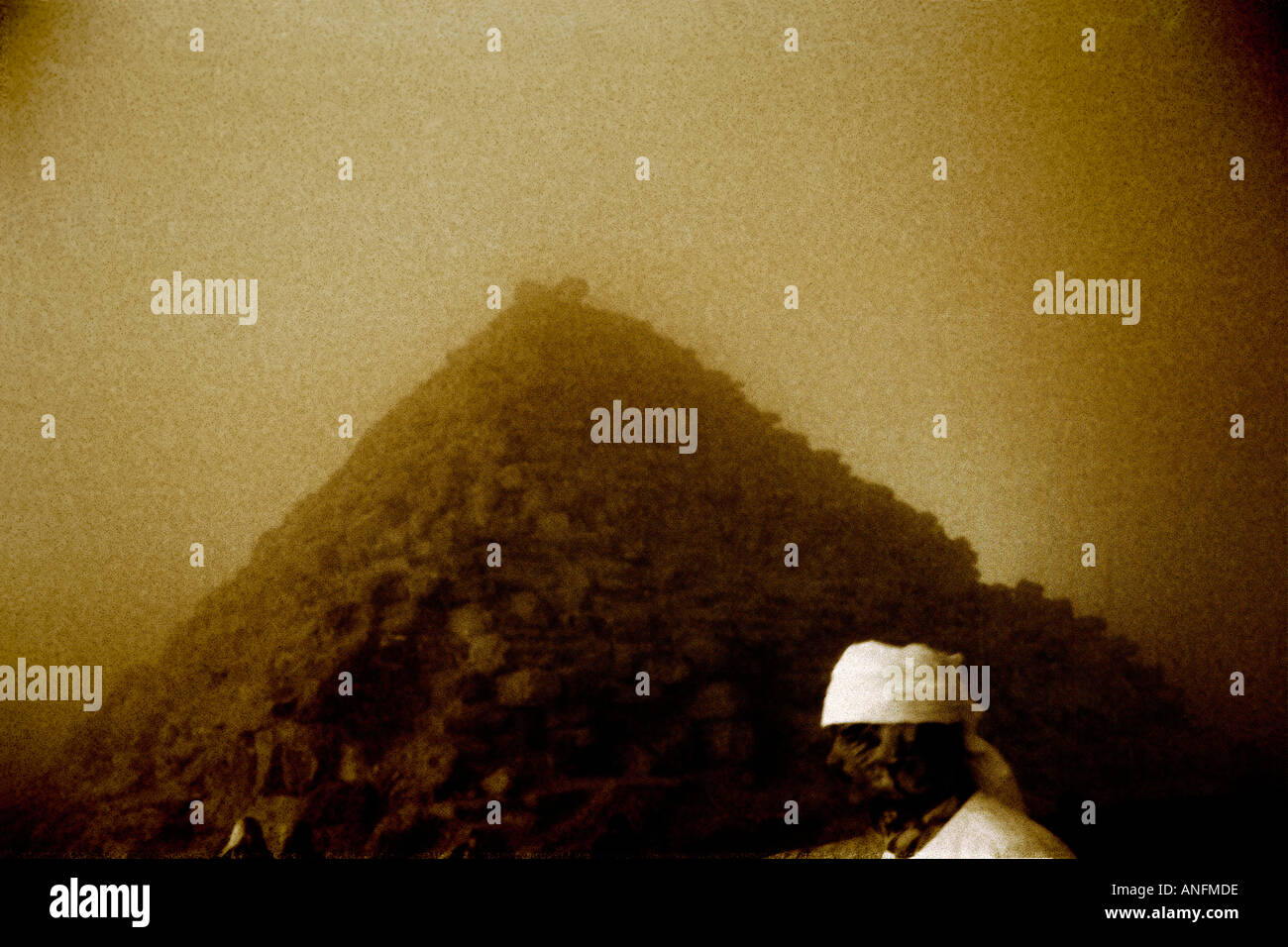 White pyramid egypt hi-res stock photography and images - Alamy