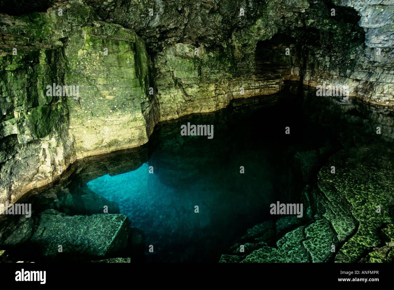 Georgian bay grotto hi-res stock photography and images - Alamy