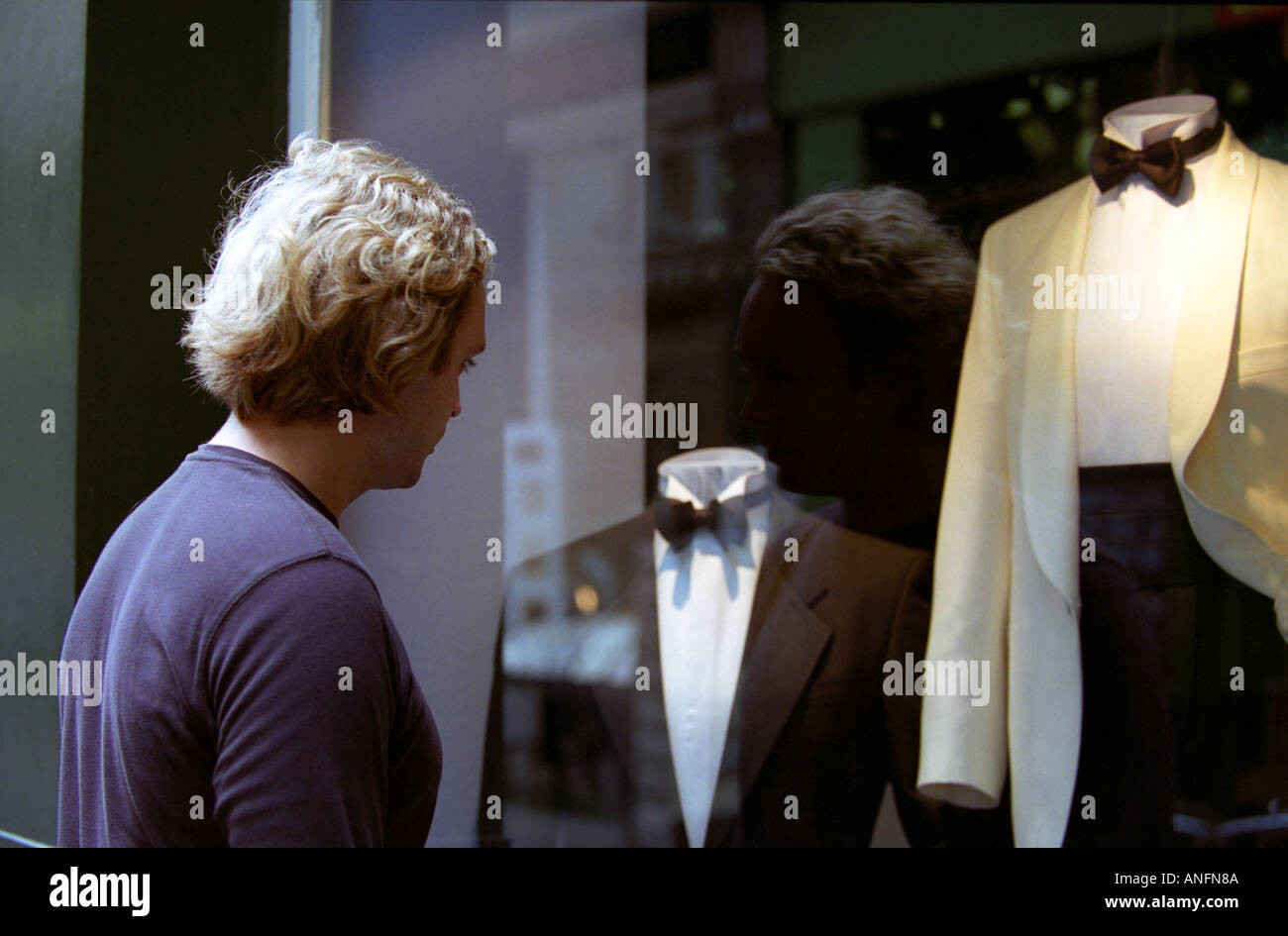 Scruffy man suit hi-res stock photography and images - Alamy