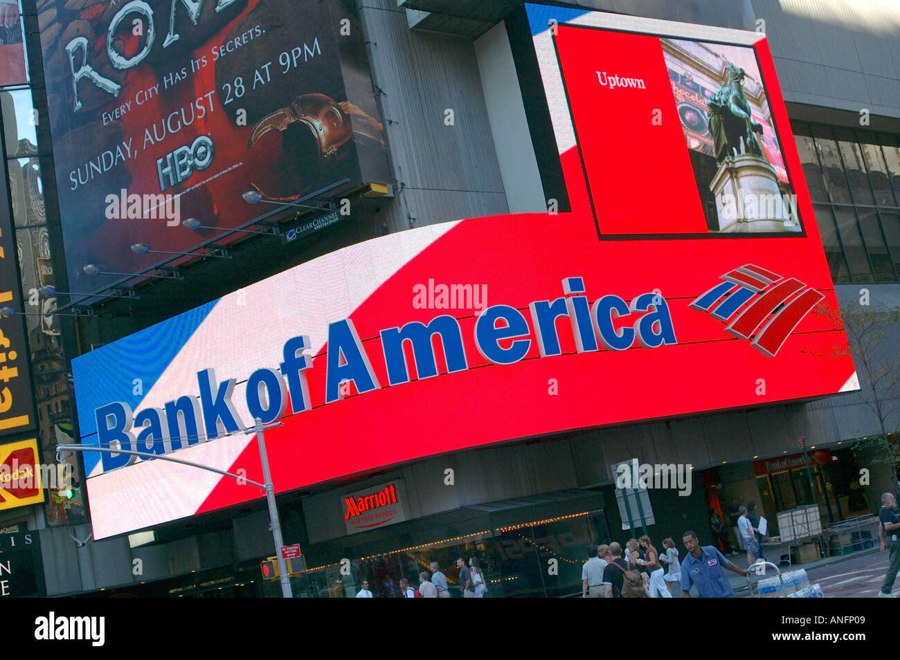 Times square white billboard hi-res stock photography and images - Alamy