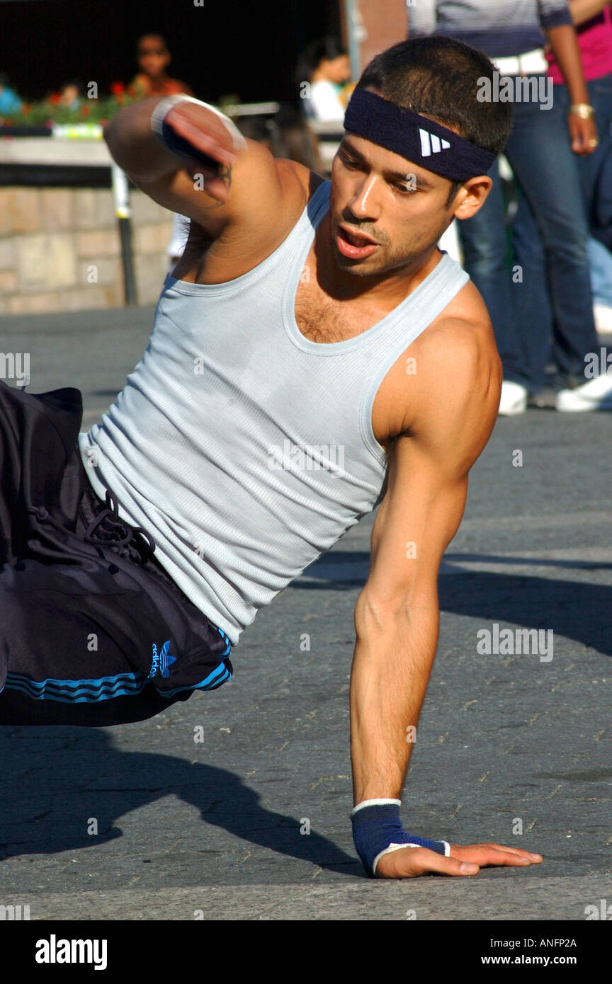 Bodypopping hi-res stock photography and images - Alamy