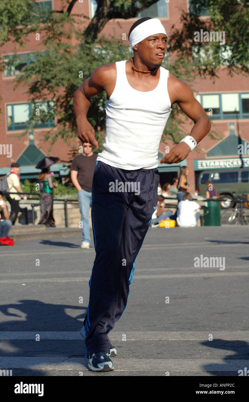 Breakdancer, Union Square, New York, NYC Stock Photo - Alamy