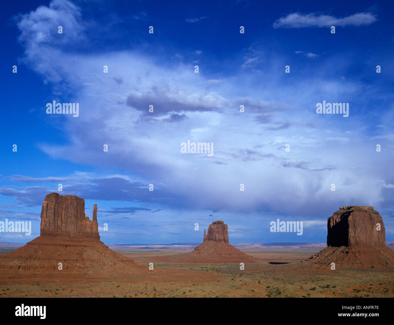 Three Mittens, Monument Valley, Utah, USA Stock Photo - Alamy