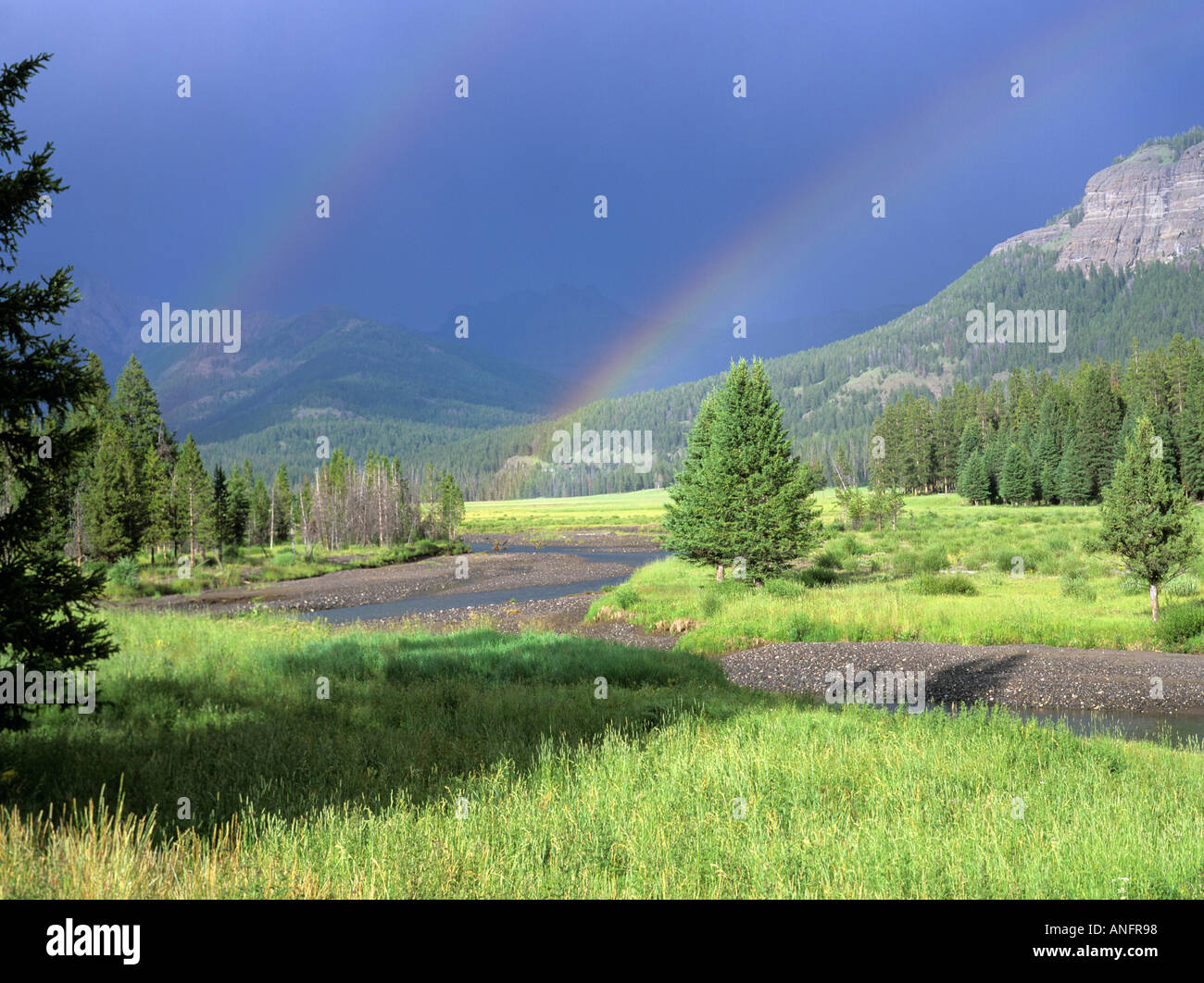 Rainbow over the lamar valley hi-res stock photography and images - Alamy