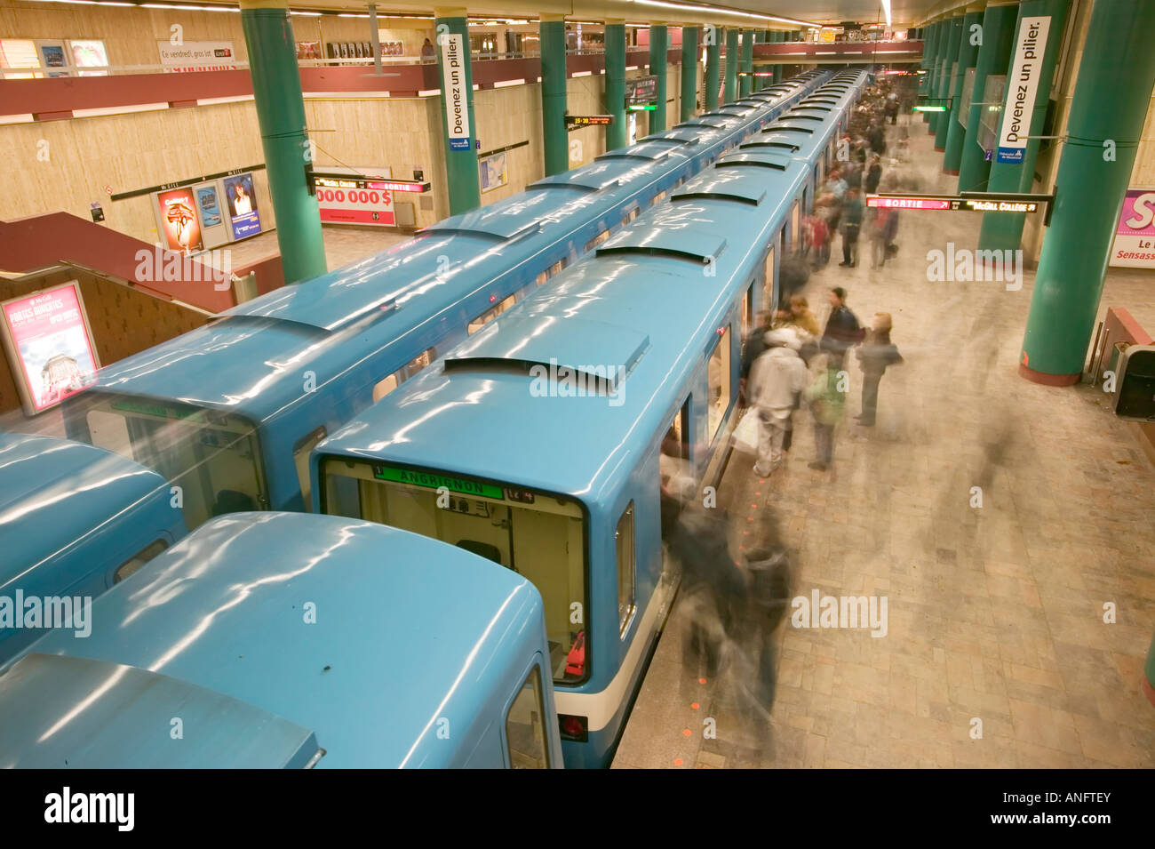 Metro subway montreal city quebec hi-res stock photography and images ...