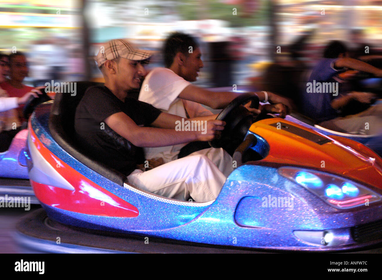 Fun on the dodgems at St Giles fair in Oxford 2005 Stock Photo - Alamy