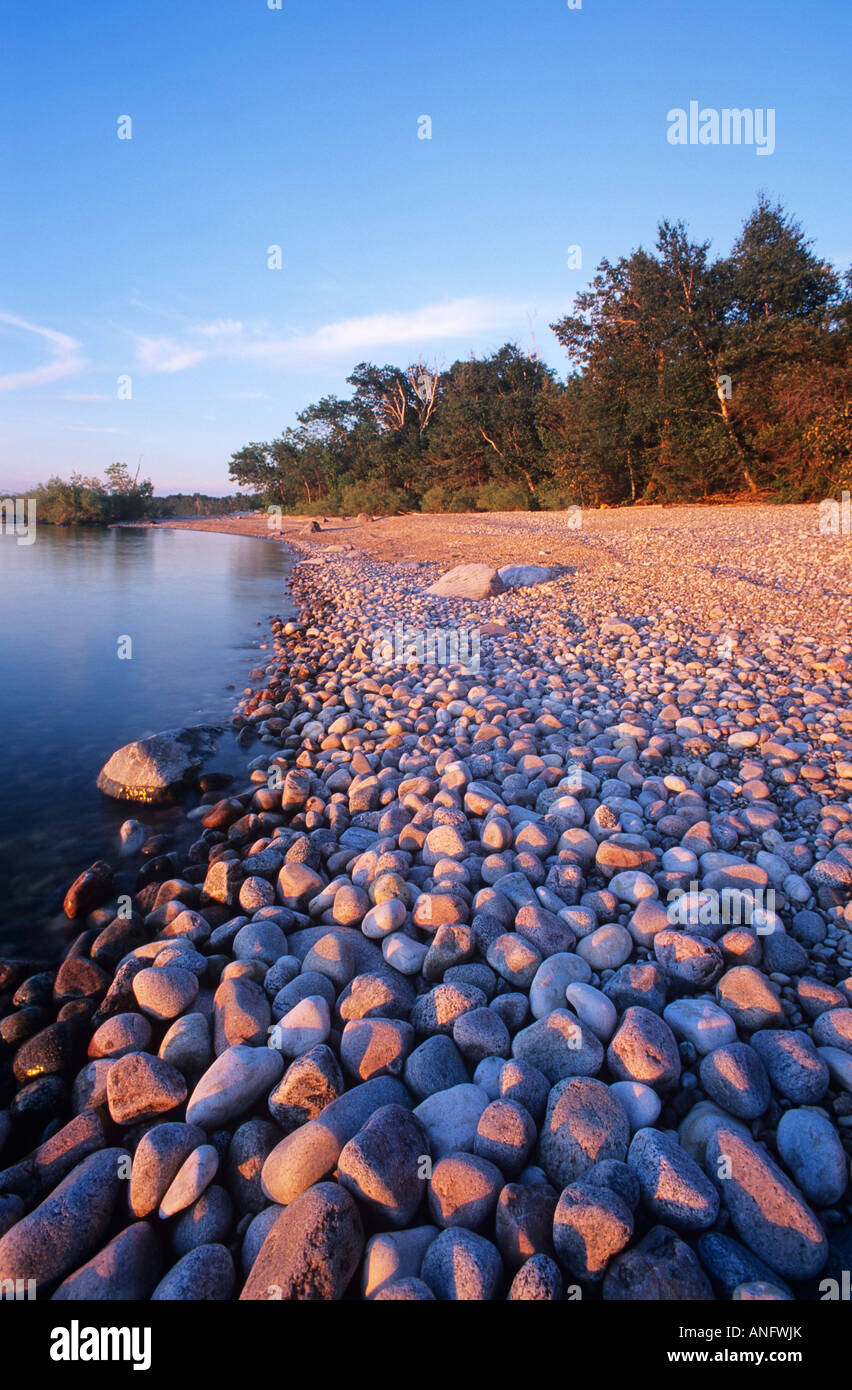 Hillside beach hi-res stock photography and images - Alamy
