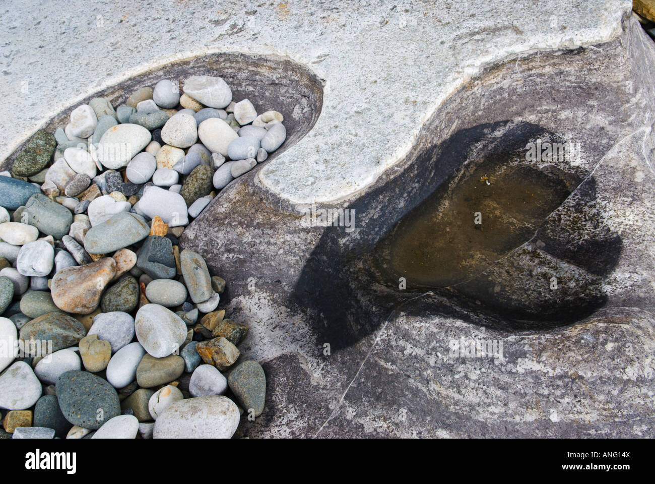 Tidal drift and the rocks hi-res stock photography and images - Alamy