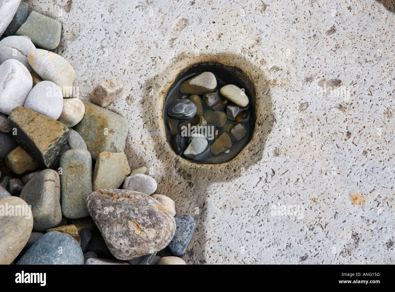 Tidal drift and the rocks hi-res stock photography and images - Alamy