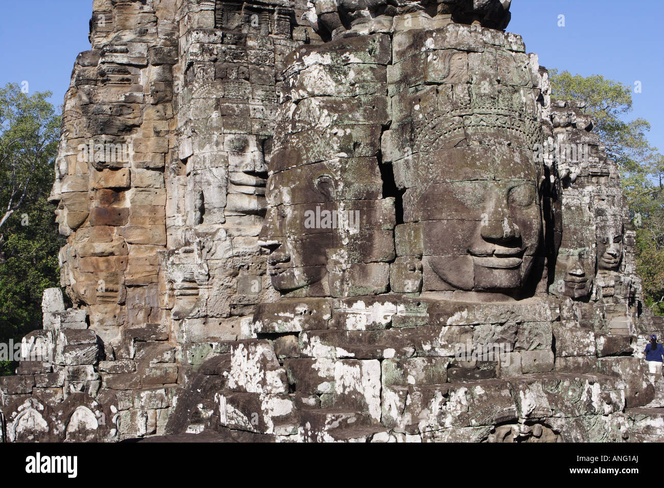 Angkor wat temple head hi-res stock photography and images - Alamy