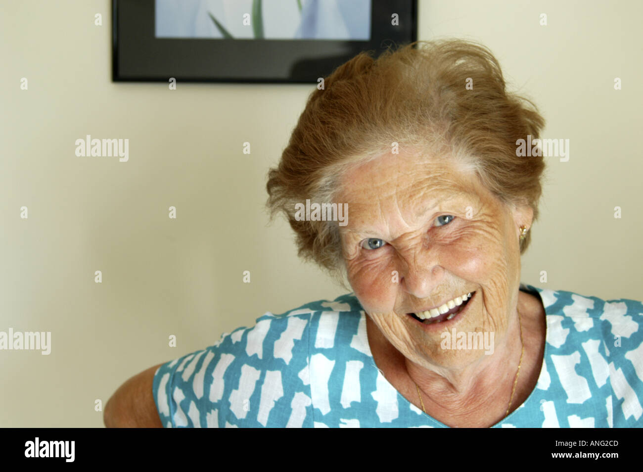 Sun tanned old woman hi-res stock photography and images - Alamy