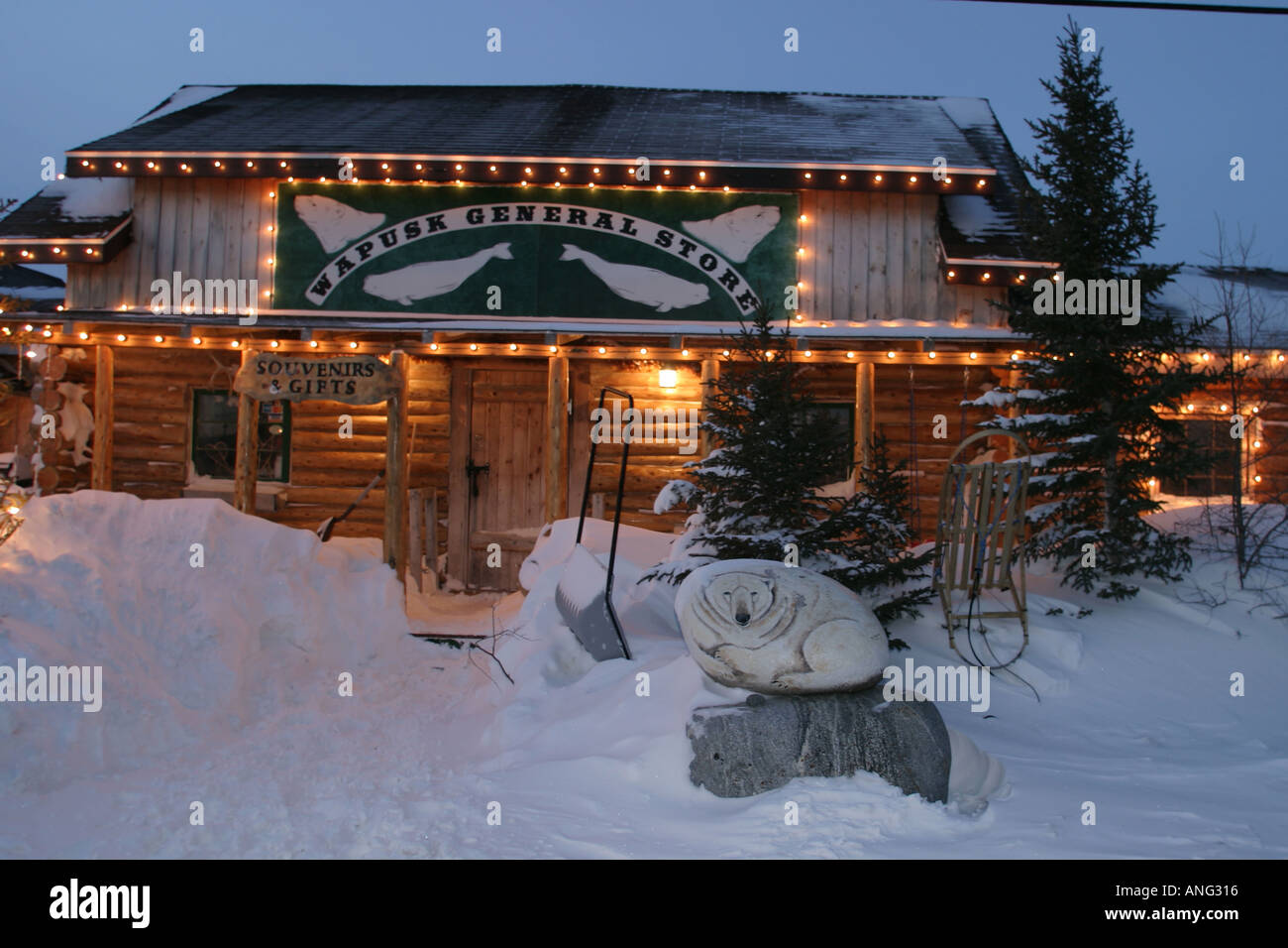 Northern store in churchill canada the hi-res stock photography and ...