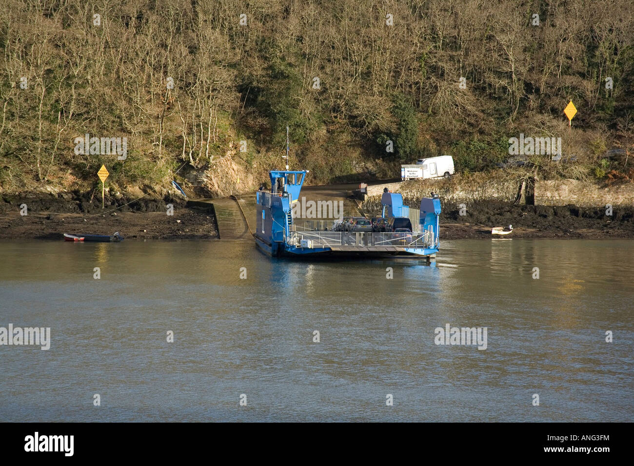 Chain ferry england hi-res stock photography and images - Alamy