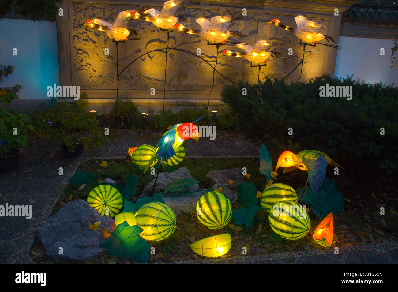 THE MAGIC OF LANTERNS At the Chinese Garden of the Montréal Botanical ...