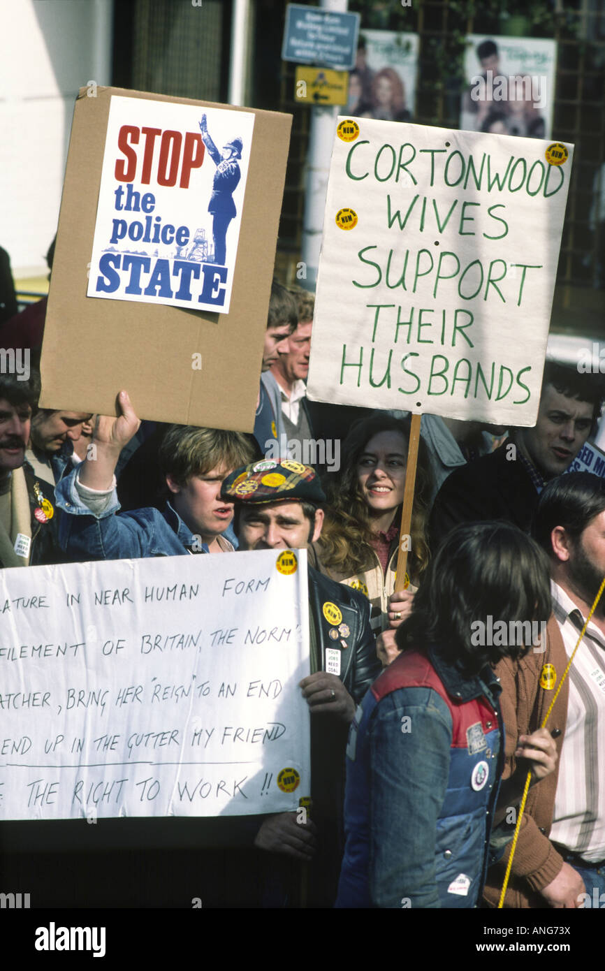 Striking miners england hi-res stock photography and images - Alamy