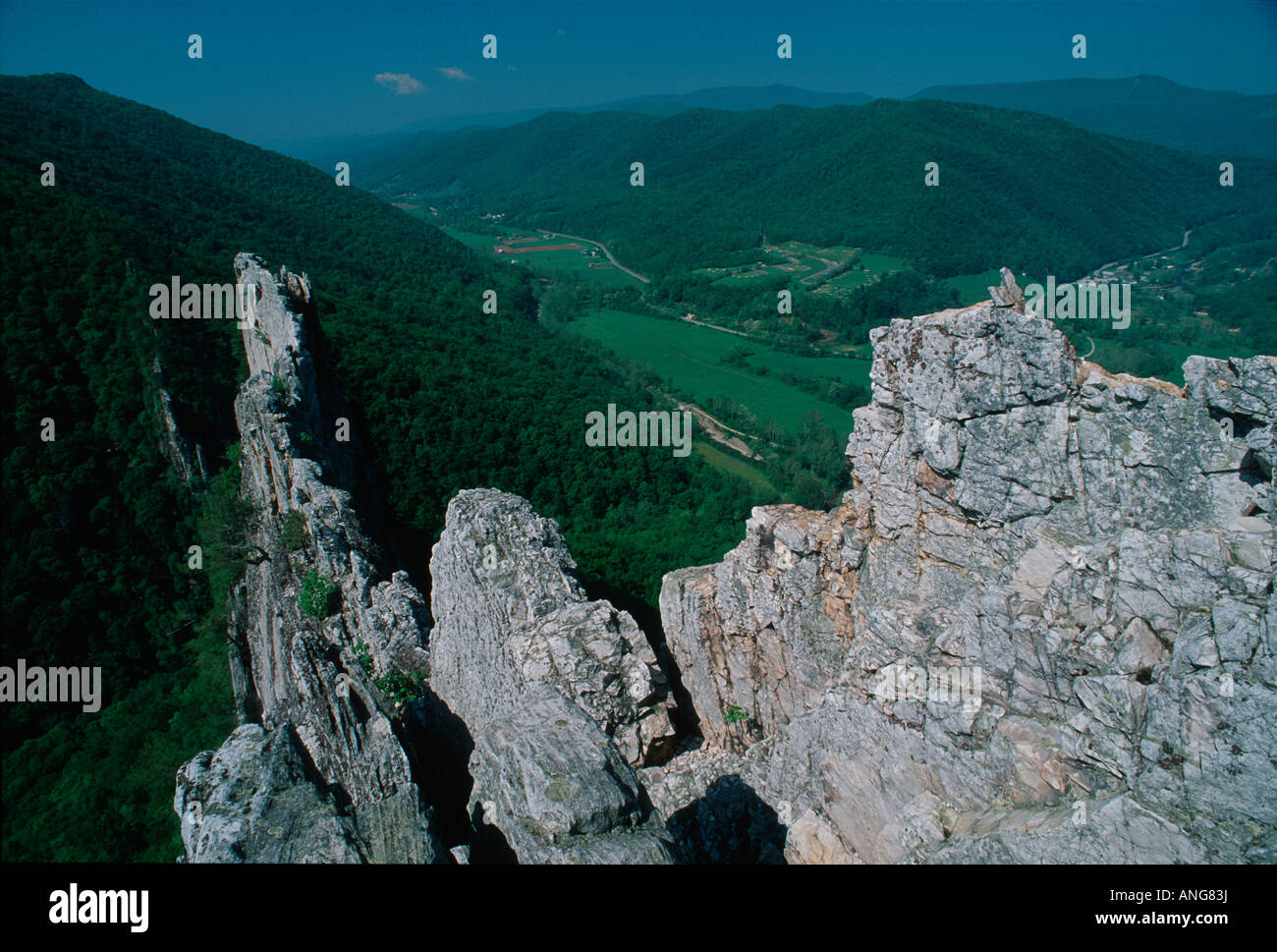 Seneca rocks west virginia scenic hi-res stock photography and images ...