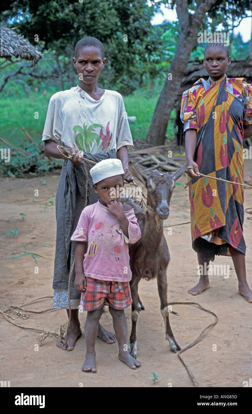AFRICA KENYA KWALI Kenyan family with their Heifer Project ...