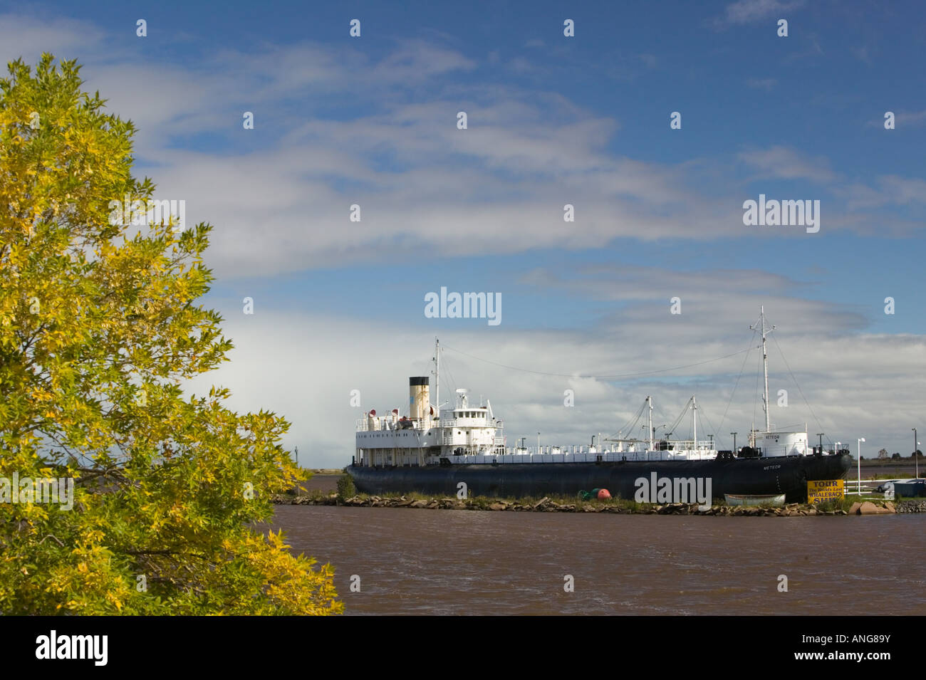 USA, WISCONSIN, Superior: Lake Superior Shore, SS Meteor, Last ...