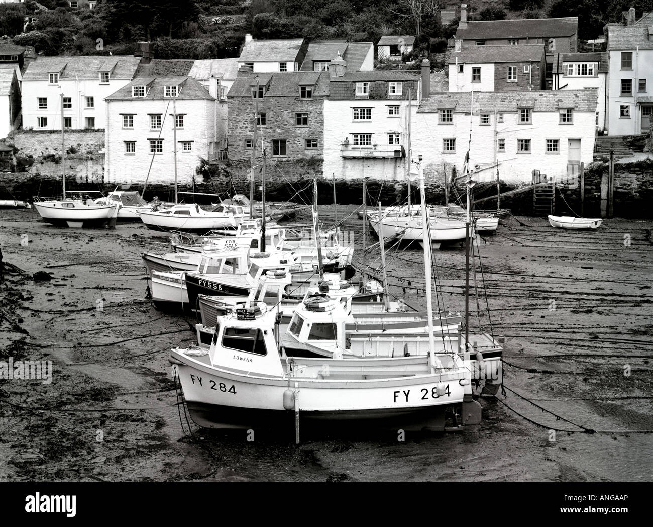 Fishing Boats at Looe Harbour, Cornwall, England Stock Photo - Alamy