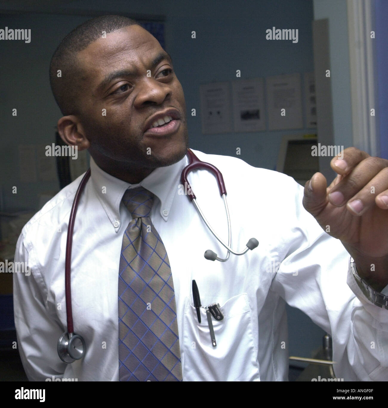 African doctor england hi-res stock photography and images - Alamy