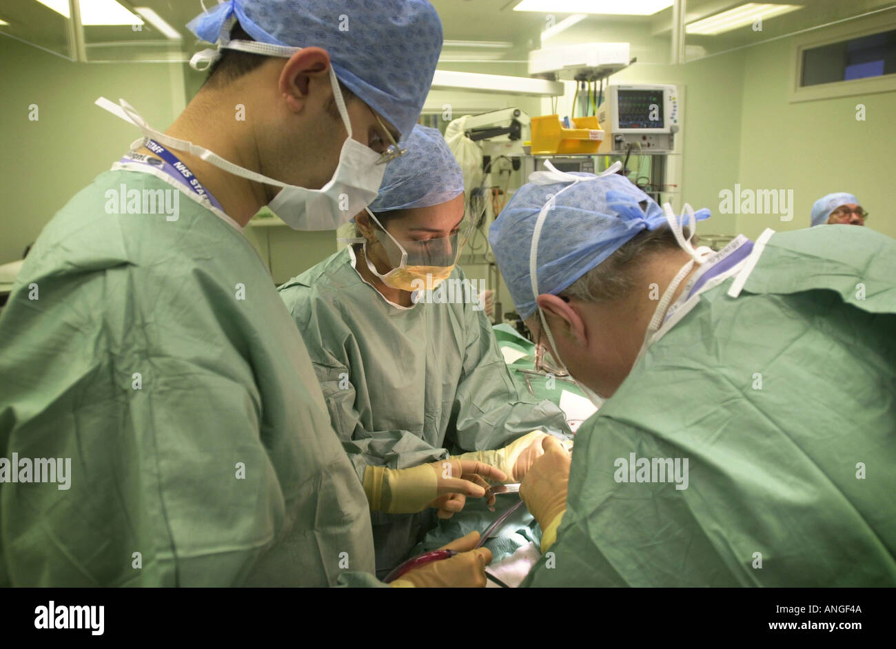 Hospital theatre uk hi-res stock photography and images - Alamy