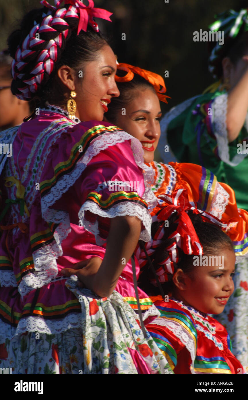 Fiesta dancers santa barbara gadal hi-res stock photography and images ...